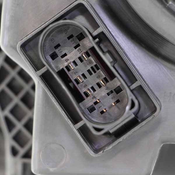 PHARE D MERCEDES VITO 01/16 => NOIR + DRL - Les Pièces Auto Pro